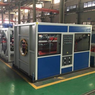 Chine Une machine d'extrusion de tuyaux HDPE à alimentation unique pour une production attrayante à un prix raisonnable à vendre