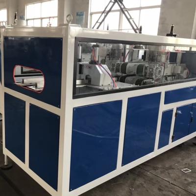 China Productielijn voor PVC-buitpijpen met volledig vergrendelingssysteem SJ51 Te koop