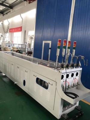 China Op maat gemaakte twee / vier holte pvc-geleidingsbuisproductielijn voor de productie van uitlaatbuizen Te koop