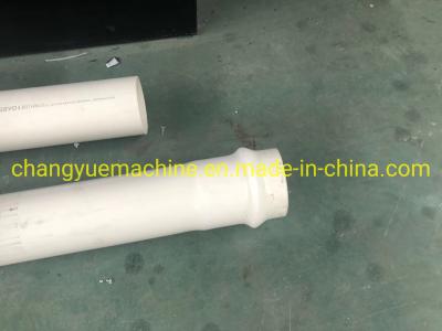 China Productielijn voor geautomatiseerde PVC-waterbuizen/extrusielijn met aparte type-extruder Te koop