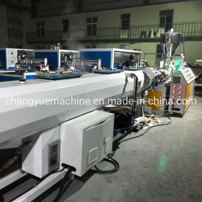 China Máquina de moldagem por extrusão de tubos de PVC com tecnologia informática à venda