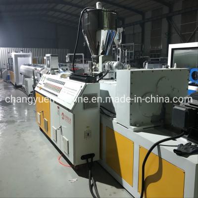 China Máquina de moldagem por extrusão de tubos de PVC com tecnologia informática à venda
