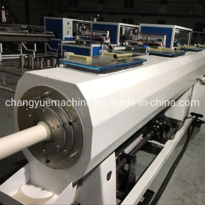 China Máquina de moldagem por extrusão de tubos de PVC com tecnologia informática à venda