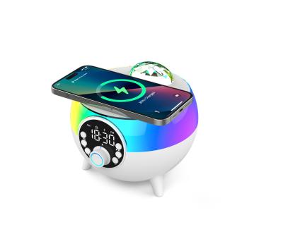 China Alto-falante Bluetooth de 14W com luz LED colorida e carregamento sem fio do tamanho de um tweeter à venda