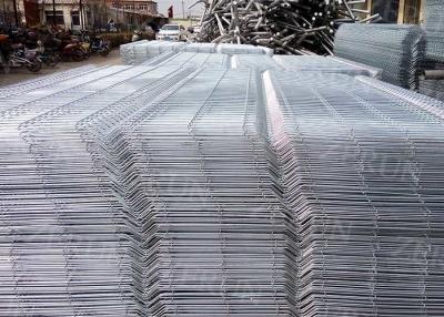 Cina Il PVC saldato di piegamento di Panel del recinto 3D ha ricoperto il filo di acciaio Mesh Curved Wire Fence in vendita