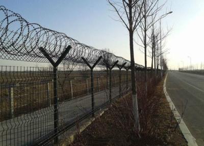 Cina Il recinto 3D del confine del metallo di verde RAL6005 ha curvato il metallo decorativo che recinta i pannelli in vendita