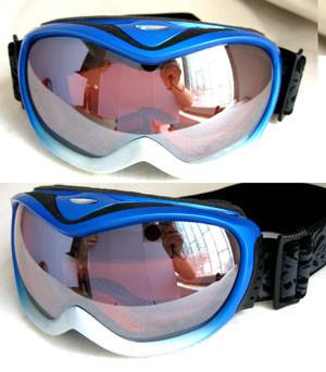 China Gafas de encargo antideslumbrantes del esquí del color opcional con la lente antiniebla para los niños en venta