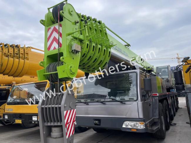 Second Hand All-Terrain 2010 Zoomlion 220ton mobile Truck Crane