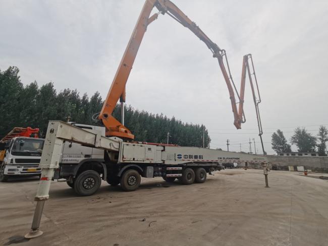 2014 Zoomlion 49 Meter on Benz