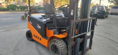 Κίνα Χρησιμοποιούμενο φορτηγό Hangzhou J30 με εξαιρετικές επιδόσεις και βάρος 3000 kg προς πώληση