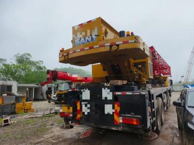Chine Autres grues à cylindre hydraulique utilisées pour camions de 100 tonnes à 200 tonnes avec des performances améliorées à vendre