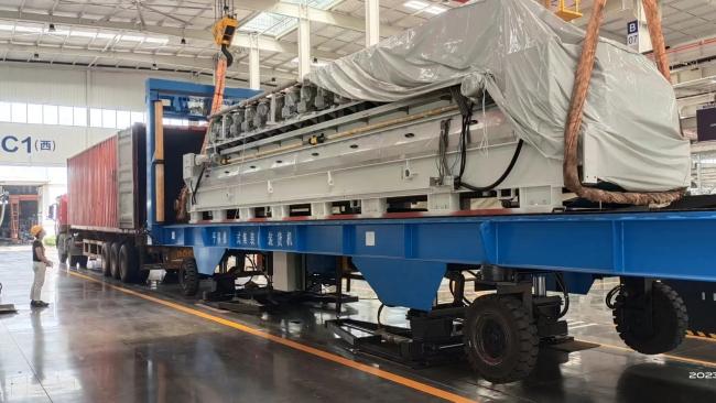 Hydraulic PushâIn Container Loader for 20ft 40ft Shipping Container, SelfâPropelled, SingleâOperator Heavy Cargo Loading Equipment