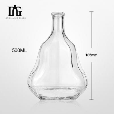 Chine Bouteille en verre de whisky en forme unique de 500 ml pour les spiritueux Acceptable OEM/ODM à vendre