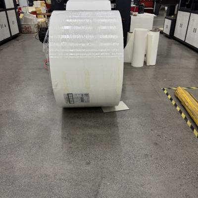 Chine Rouleau de papier revêtu en PE résistant à la graisse et à l'eau pour tasses et récipients jetables à vendre