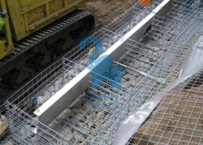 Cina L'anti parete corrosiva del gabbione del filo di acciaio di Φ5mm ingabbia i canestri della parete del gabbione della struttura semplice in vendita