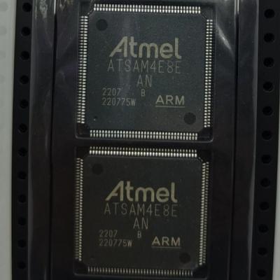 중국 ATSAM4E8EB-ANR	플래쉬 메모리 IC 칩 SAM4E 마이크로컨트롤러 IC 32-비트 단일코어 120MHz 512KB 판매용