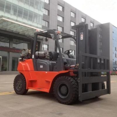 Chine Max.Gradeability 20% 5tonnes 6tonnes 7tonnes Grand double carburant chariot élévateur à fourche GPL pneus de chariot élévateur pneumatique à vendre