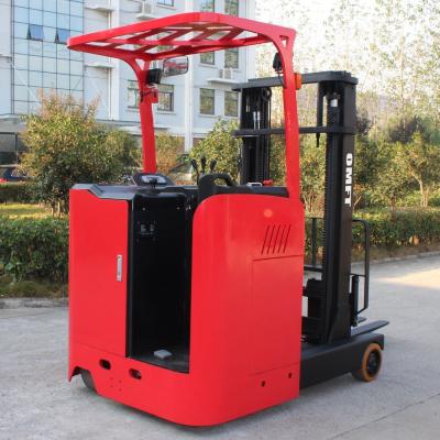 Chine 1500kg Container Reach Stacker avec fourchette de siège 100/30/1070mm Vitesse de déplacement 10/12km/h Longueur à vendre