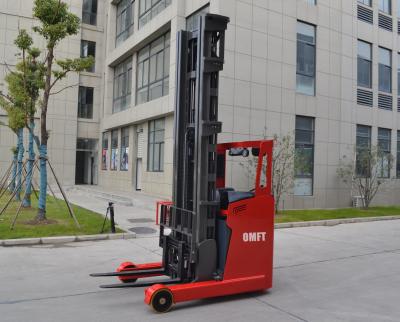 Chine 1.6-2 tonnes de haut levage chariot élévateur à fourche pour les allées étroites debout votre meilleur choix à vendre