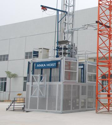 Cina Gru materiale del passeggero della costruzione dell'attrezzatura di sollevamento della gabbia gemellata una capacità di 2 tonnellate in vendita
