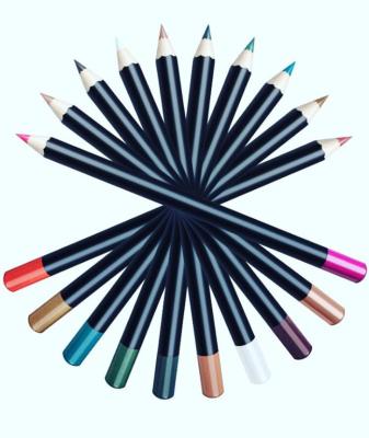 Chine Le stylo liquide de revêtement de lèvre de marque de distributeur durable pour composent la taille de L-14CM à vendre
