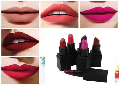 Chine Rouge à lèvres mat durable de velours facile au maquillage pour la marque de distributeur à vendre