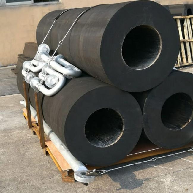 Cylindrical fender installation on marine structure
