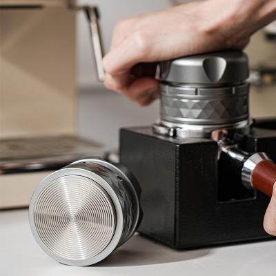 중국 스테인리스 스틸 2인1 커피 배급기 바리스타 필요에 맞게 조정 가능한 51mm 53mm 58mm 판매용
