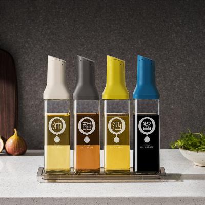 Κίνα 500 ml χωρητικότητα γυάλινο μπουκάλι μαγειρικού ελαίου και ξύδι με κομψό διανεμητήρα αδιάβροχο προς πώληση