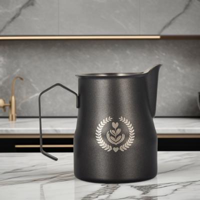 Chine Conception spéciale 350 ml/500 ml de fût de lait en acier inoxydable pour le café espresso stocké à vendre