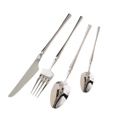 Chine Production Cuillère fourchette couteau baguettes Kit 24 pièces d'or en acier inoxydable à vendre