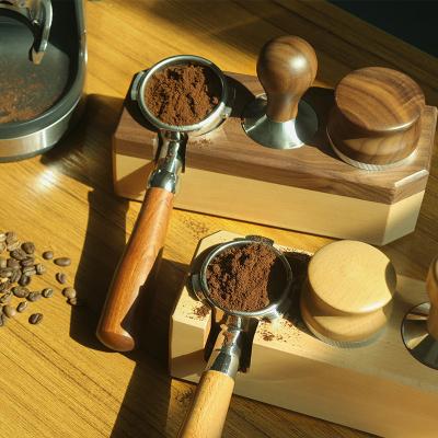 Chine Mélangeur d'écume de lait de café et de café en bois massif avec support de poignée à vendre