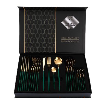 Chine 101 Couverts en acier inoxydable avec polissage miroir et poignée de couleur plaquée d'or à vendre