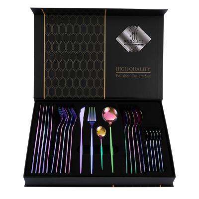 Chine 101 Couverts en acier inoxydable avec polissage miroir et poignée de couleur plaquée d'or à vendre