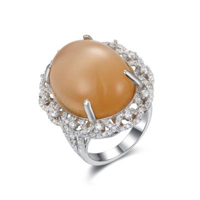 Chine Rings de pierre précieuse en argent 925 Rhodium Citrine naturelle de qualité AAA pierres de zirconium cubiques 2,5 g à vendre