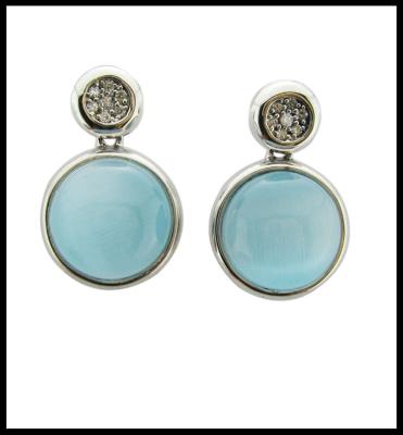 Chine Boucles d'oreilles en pierre précieuse en forme de cœur en rhodium Lapis Lazuli Cube Zirconia Casual / Style de fête à vendre