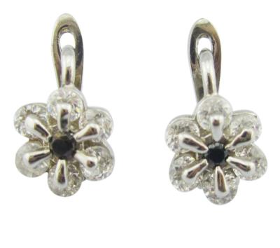 Chine Cz Stone Taille 1.0-1.25mm Cube Zirconia sans nickel 925 Boucles d'oreilles en argent avec fleur de design Boucle d'oreille en argent sterling rose à vendre