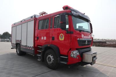 중국 4900L 폼 소방 트럭 15kW / T 산업 소방 트럭 판매용