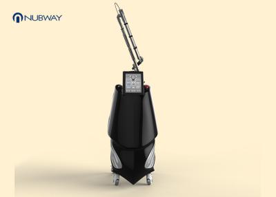 China Modo de saída comutado Q fácil de usar do pulso curto da máquina da remoção da tatuagem do laser do Nd Yag à venda