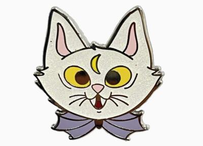China Custom Lapel Pin With Chain Metal Badge Gold Spinning Design Cartoon Anime Soft Hard Enamel Pin Custom Lapel Pin for sale