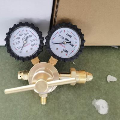 Cina 0-800 PSI Pressione CGA580 Regulatore di azoto di ingresso per la depurazione HVAC in ottone solido in vendita