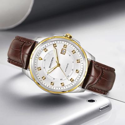 中国 自動日付機械完全なねじステンレス鋼のメンズウォッチPT5000 販売のため