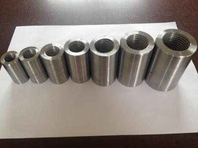 中国 Rebarのケーブルの接続のための接続の補強棒カプラーによって補強される接続の袖 販売のため