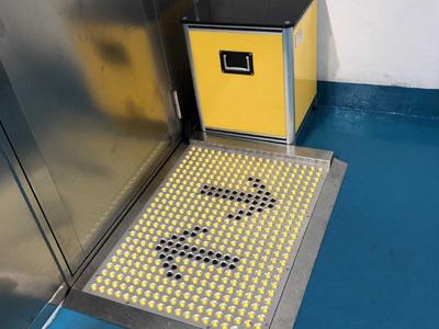 Κίνα 1x2M Στεγνωτήρας τύπου Air Vacuum Μηχάνημα καθαρισμού σόλας για καθαρό δωμάτιο προς πώληση