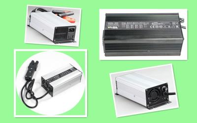 China Carregador de bateria bonde 48V da motocicleta PFC 6A para a polaridade do reverso do lítio ou da bateria acidificada ao chumbo à venda