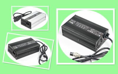 Cina punti automatici astuti del caricabatteria di 5A 29.4V 24V i 4 che si caricano per SLA GELIFICANO la batteria di AGM in vendita