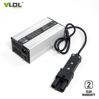 China bens de alumínio elétricos da embalagem do carregador de bateria da motocicleta de 18.25V 16V 15A à venda