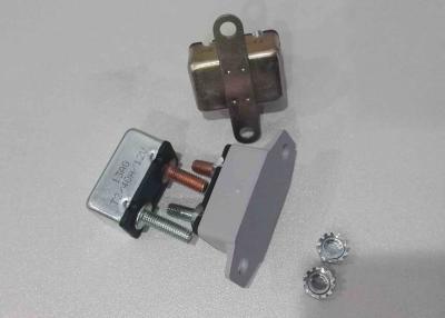 Cina Tipo libero risistemazione automatica del perno di interruttore termico dell'interruttore 12v del ripristino automatico in vendita
