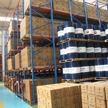 Warehouse installation of pallet racking system