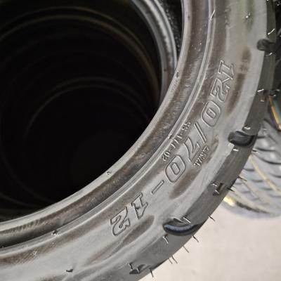 Κίνα 120x70x12 120 70 12 Τεχνη χωρίς σωλήνες για σκούτερ με περιεκτικότητα σε καουτσούκ 35%-45% προς πώληση